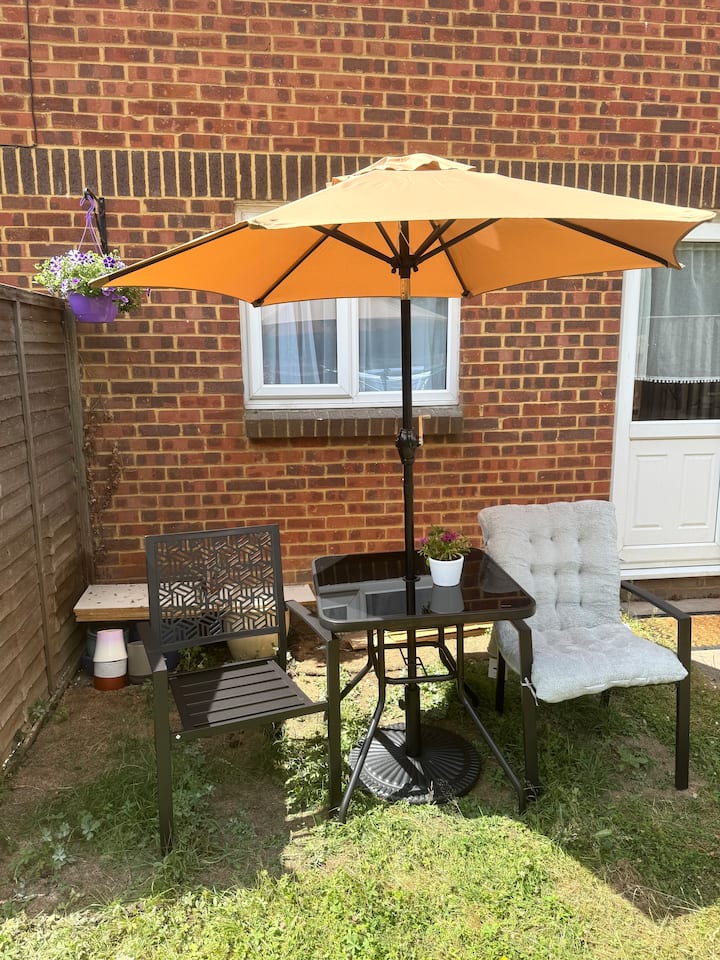 Riverside Private Flat & Parking,lhr/brunel/london - Hounslow