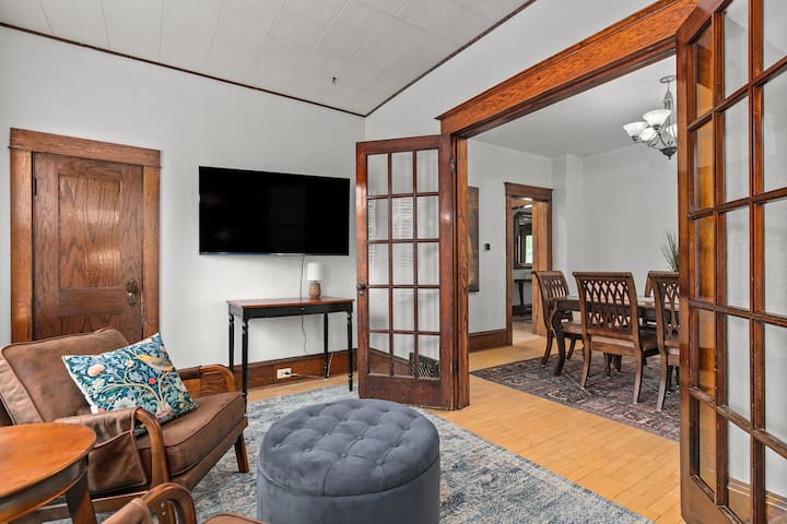 Brand New! 2br Sleeps 8! 4 Min To Downton Appleton - Appleton, WI