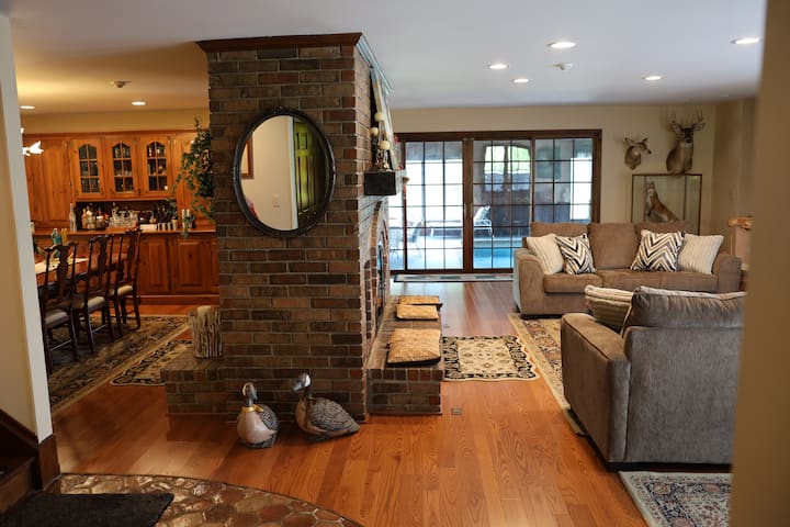 European Countryside Estate - Near Ann Arbor - Chelsea, MI
