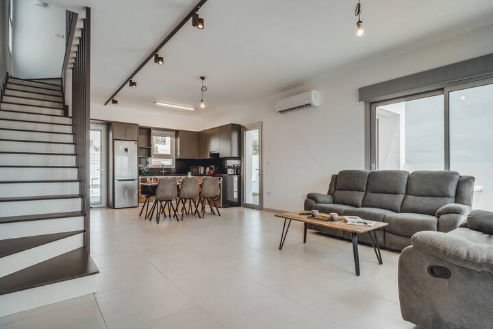 3 Connected Villas Near Nissi – Ideal For Groups - Ayia Napa