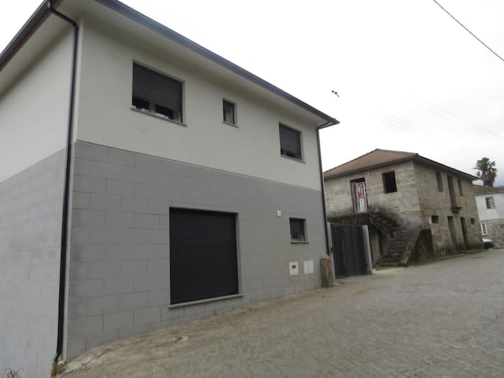 Manecas House Creative - Castro Daire