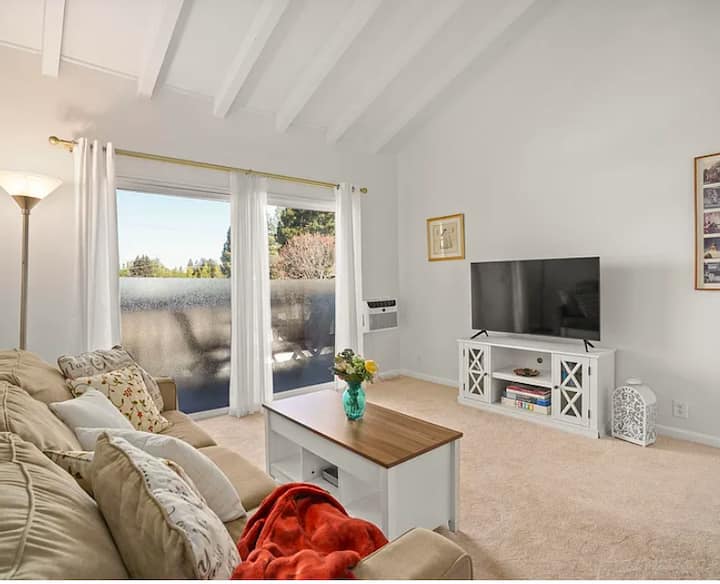 Reading Loft - Walnut Creek, CA