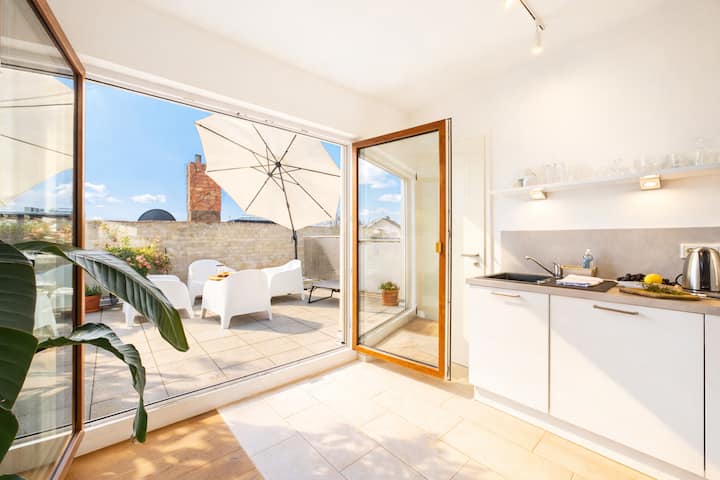 Exklusives Penthouse Mit Parkplatz & Terrasse - Wiesbaden