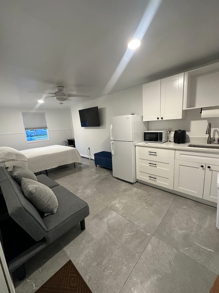Studio A By The Pbi Airport - West Palm Beach, FL