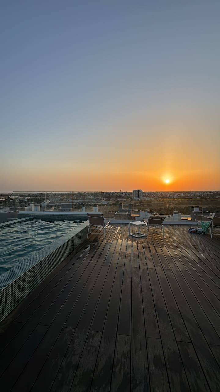 Penthouse Luxe Faro Jacuzzi + Rooftop Vue Mer - Faro