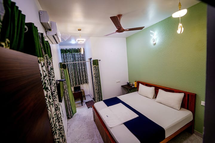 Arul Homestay ,Couples Ac-green - Mettupalayam