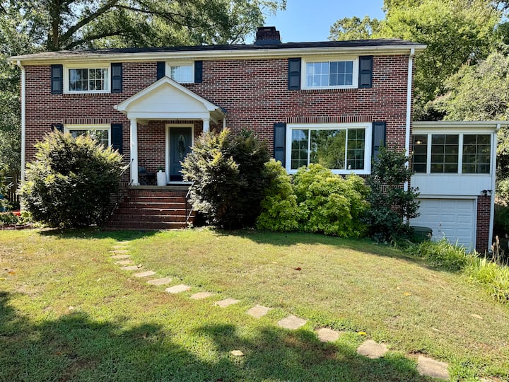 Spacious Home, Walk To Downtown - クレムソン, SC