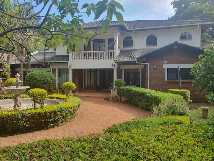 Private Oasis In Leafy Borrowdale - Harare