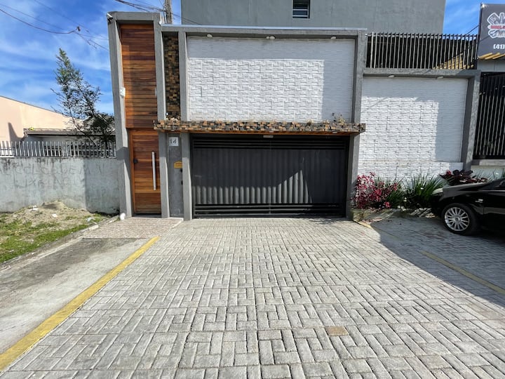 Apartamento 2 Quartos C/garagem - São José dos Pinhais