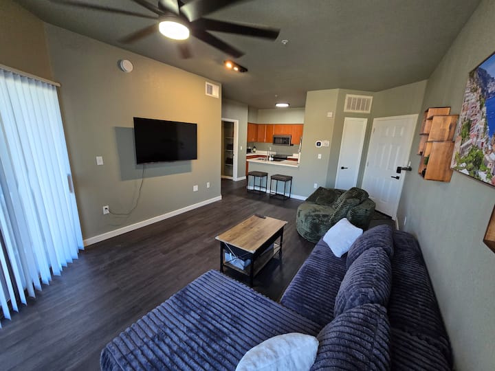 Condo Bordering Papago Park - Phoenix-Sky-Harbor Airport (PHX)