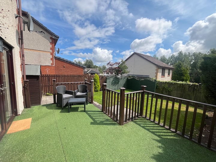 Amazing House In A Bespoke Area Must View ! - Livingston