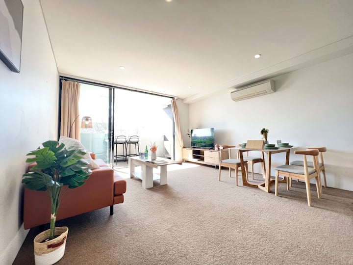 Impeccable Location Walkable To Unsw In 5min - Randwick