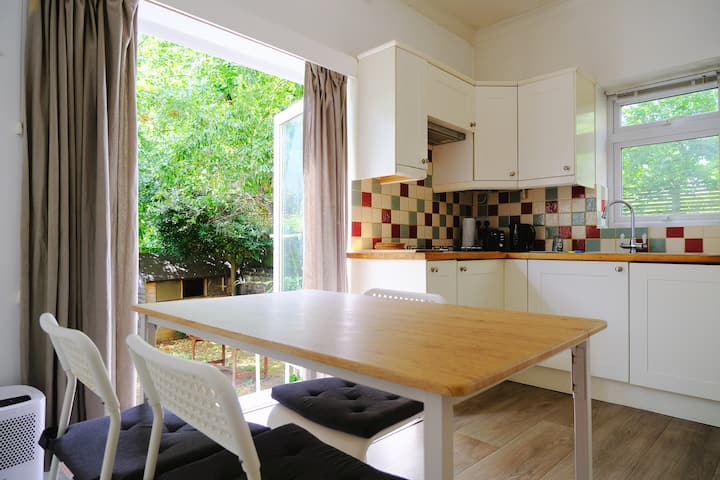 Fulham 2 Bed Garden Flat, Family Home Dog-friendly - Earl's Court