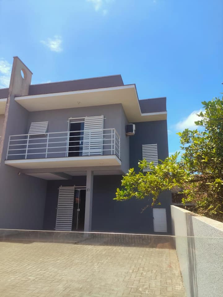 Sobrado Com Piscina - Central - Pet Friendly - Itapoá