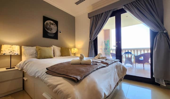 Sea View Balcony, Calma Bay Studio In Pearl - Qatar