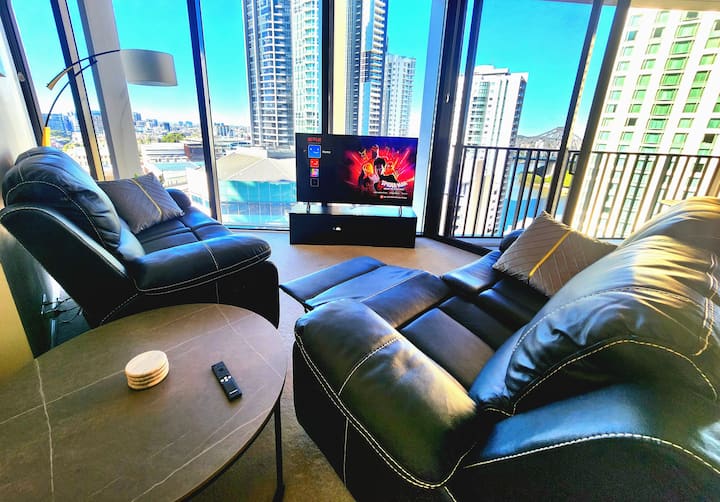 Central Location And Stunning Views - Central Railway Station, Brisbane