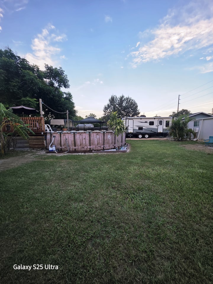 Cozy Backyard Rv Getaway - Lakeland, FL