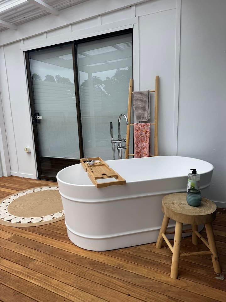 Sand-bark Retreat - Murramarang National Park