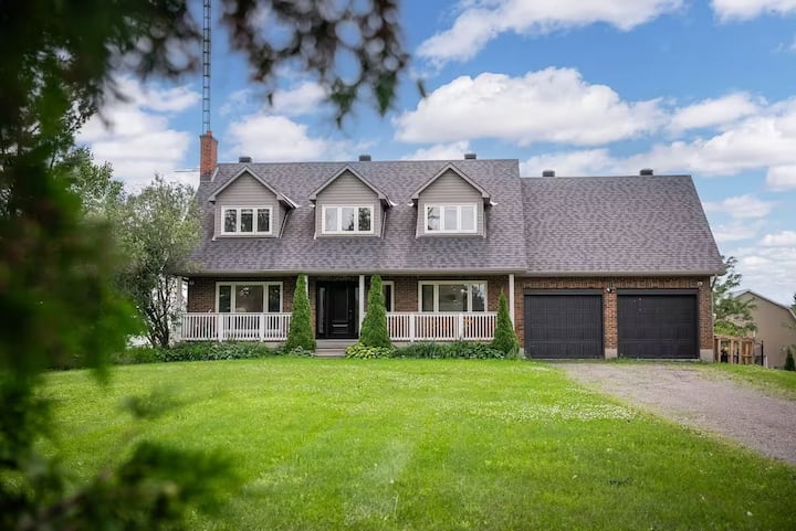 Prestige Home - Kemptville