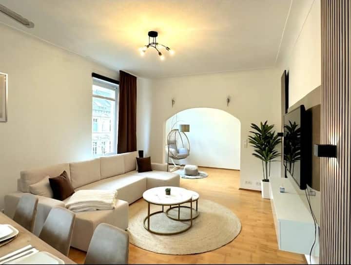 Casa Mia: Helios Klinik-hbf-zentrum-parken-messe - Meerbusch