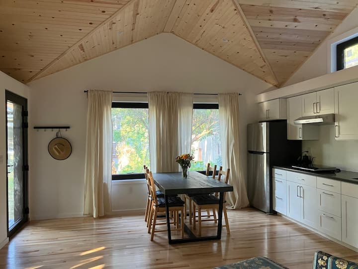 Stunning New Garden Cottage - Fairfax, CA