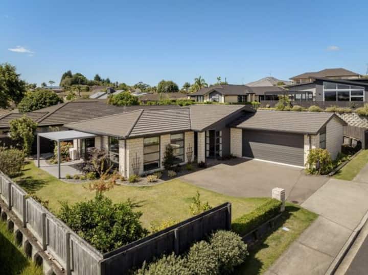 B&b Waiting To Host You - Tauranga