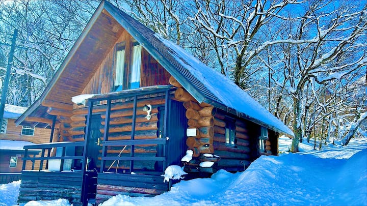 Your Secret Mountain Foothills Hideaway (For 7ppl) - Nagano