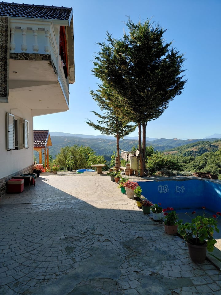 Guesthaus   Per Familjar! - Albanie