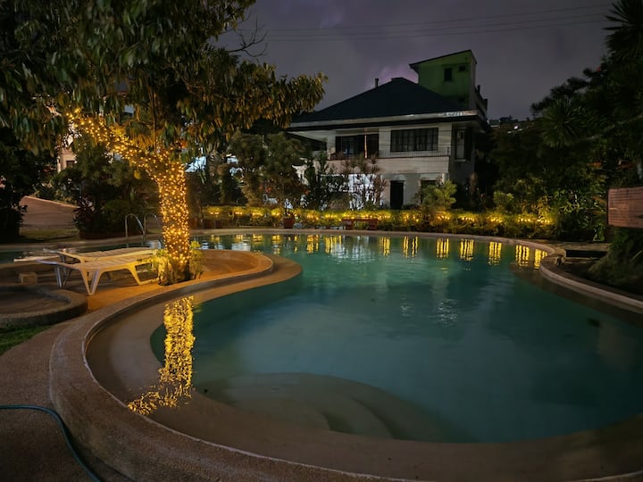 The Gallery House - Tagaytay