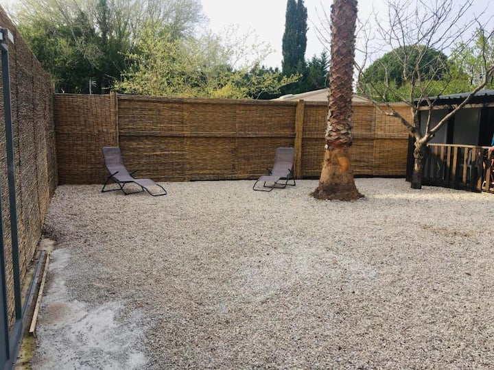 Mobil Home Avec Grand Jardin - Vendres