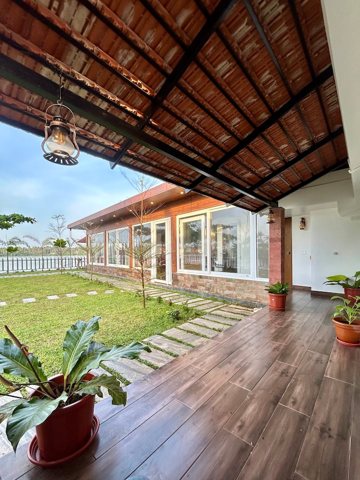 Villa Laguna. Serene Villa Near Varkala - India