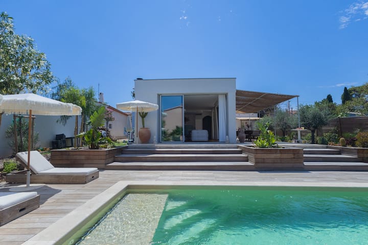 La Villa Badi - Marsella, Francia