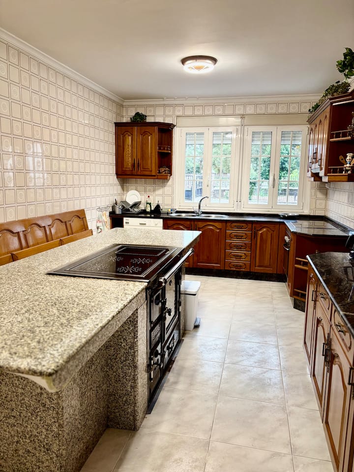 Otoño Gallego: Fuego, Castañas E Tranquilidad - Mos