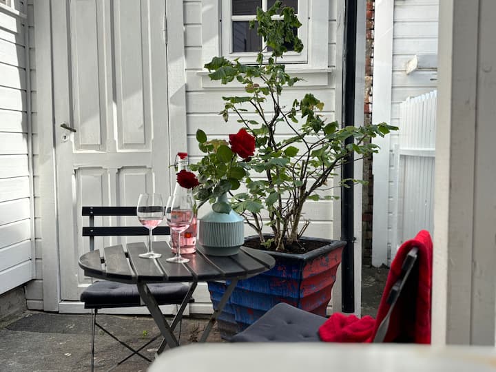 Central Two-bedroom Apartment In Charming Area - Bergen