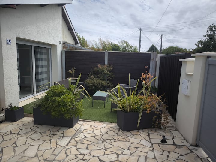 Maisonnette Proche De Commerce - Gujan-Mestras