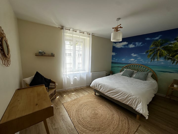 Univers Lagon
Lit Queen Size Sdb Privée
Option Spa - Nancy