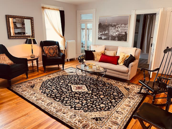 Magnolia Wind 
3 Br 1 Ba Loft…
Walk To Downtown. - Winchester, VA