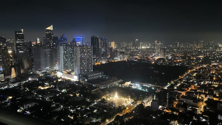 Milano 45 Gym Pool Mall Penthouse Poblacion Makati - Makati