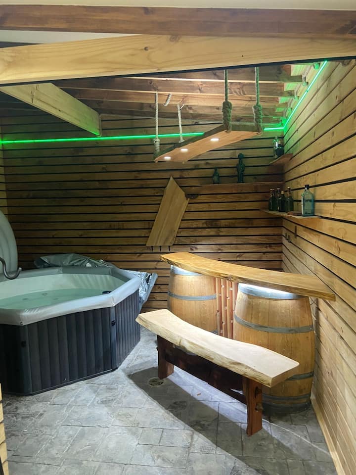 Casa En Pleno Centro Con Jacuzzi Y Estacionmiento - Puerto Montt