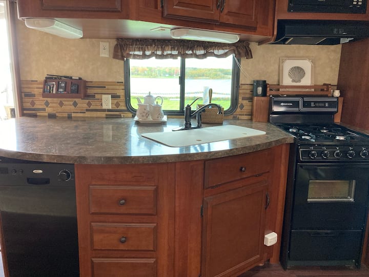 Cozy Camper Getaway - Cape Breton Island