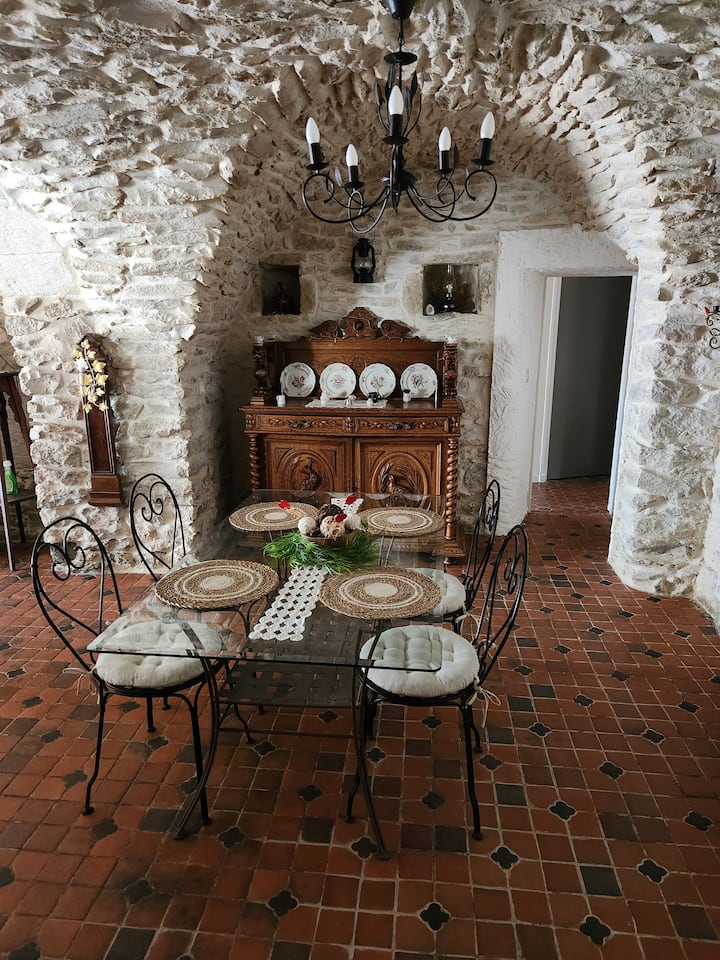 Maison De Caractère - Marguerittes