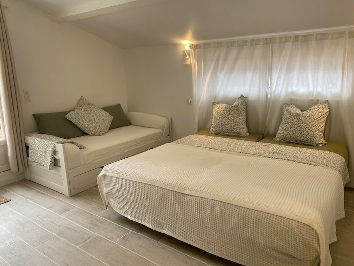 Studio Indépendant, Calme Avec Terrasse & Parking - Mougins