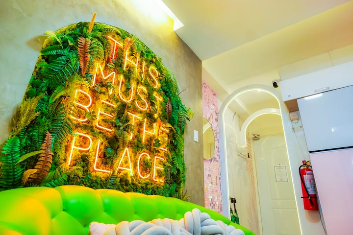 Eclectic 2-bedroom Naga Condo - Naga