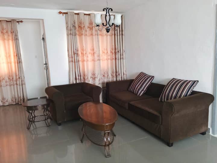Private Room Or Full 2br – Ac, Wi-fi & Balcony - Monrovia