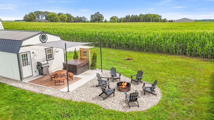 Cozy Cabin On The Farm, With Hot Tub & Fire Pit! - Illinois