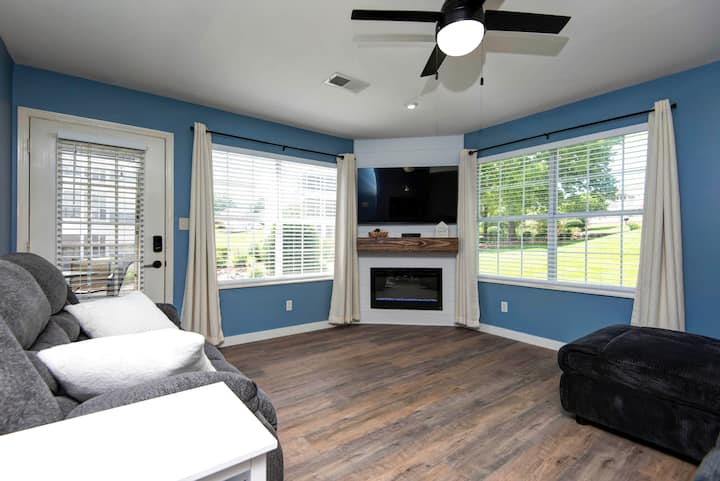 Home Suite Home - Branson, MO