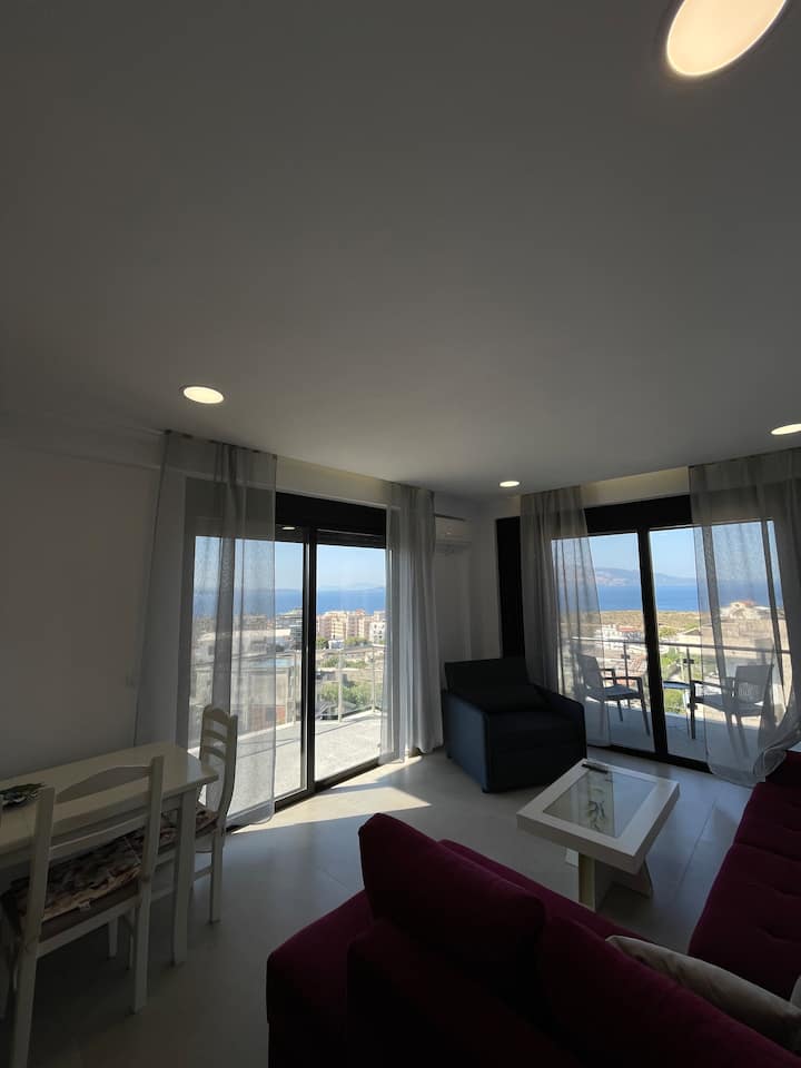 Azzurro Boutique Apartaments - Saranda