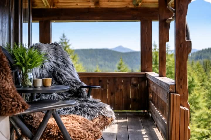 Secluded Mountain Cabin – No Neighbours - Greenland