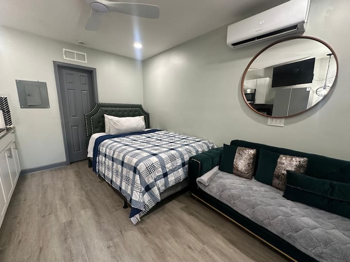 Micro Studio Close To Airport/downtown - Riverdale, GA