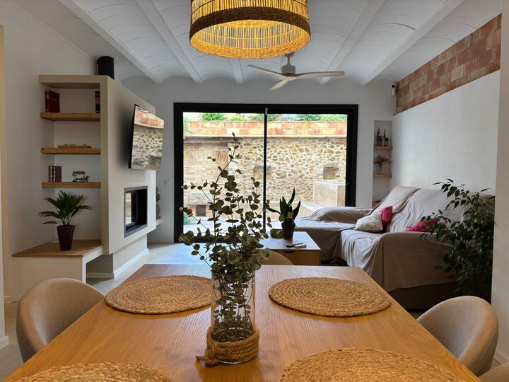 Can Pou, Casa De Poble Amb Encant A Girona - Caldes de Malavella